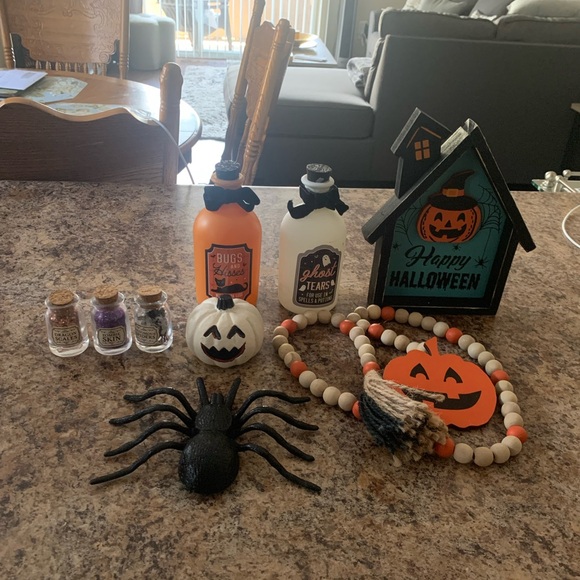 Variety Custom Brands | Holiday | Halloween Bundle Of 9 Items ...